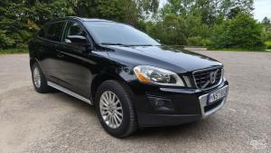 Melns Volvo XC60 2009 Raseiniai, ar dzinēja tilpumu 2.40 L un nobraukumu 301 tūkst. km par 6800 €, foto  vietnē AUTOMOTO.COM.LV