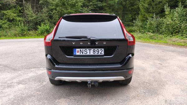 Melns Volvo XC60 2009 Raseiniai, ar dzinēja tilpumu 2.40 L un nobraukumu 301 tūkst. km par 6800 €, foto 5 vietnē AUTOMOTO.COM.LV