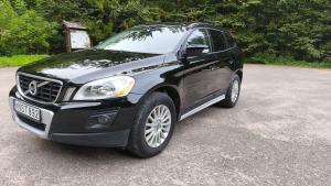 Black Volvo XC60 2009 in Raseiniai, with an engine capacity of 2.40 L and mileage of 301 thousand km for 6800 €, photo 8 on AUTOMOTO.COM.LV