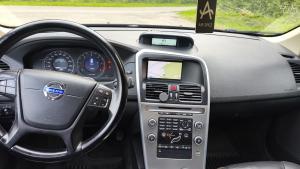 Black Volvo XC60 2009 in Raseiniai, with an engine capacity of 2.40 L and mileage of 301 thousand km for 6800 €, photo 10 on AUTOMOTO.COM.LV