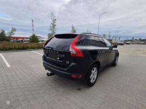 Black Volvo XC60 2009 in Vilnius, with an engine capacity of 2.40 L and mileage of 280 thousand km for 5800 €, photo 4 on AUTOMOTO.COM.LV