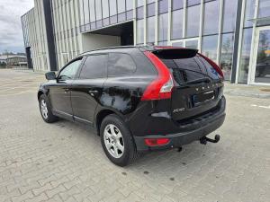 Black Volvo XC60 2009 in Vilnius, with an engine capacity of 2.40 L and mileage of 280 thousand km for 5800 €, photo 5 on AUTOMOTO.COM.LV