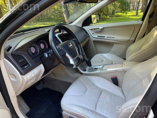 Melns Volvo XC60 2009 Rīga, ar dzinēja tilpumu 2.40 L un nobraukumu 0 tūkst. km par 6499 €, foto 10 vietnē AUTOMOTO.COM.LV