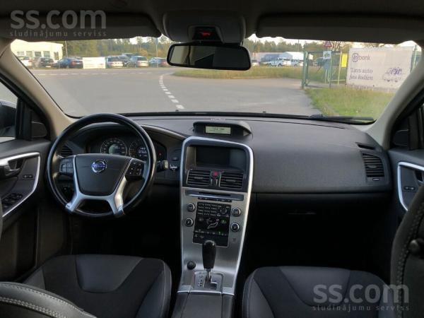 Melns Volvo XC60 2009 Cēsis, ar dzinēja tilpumu 2.40 L un nobraukumu 0 tūkst. km par 5900 €, foto 8 vietnē AUTOMOTO.COM.LV