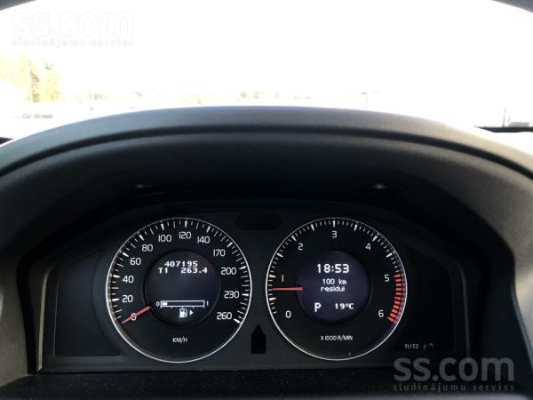 Melns Volvo XC60 2009 Cēsis, ar dzinēja tilpumu 2.40 L un nobraukumu 0 tūkst. km par 5900 €, foto 11 vietnē AUTOMOTO.COM.LV