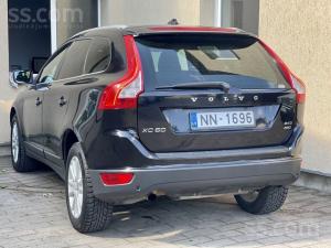 Black Volvo XC60 2009 in Riga, with an engine capacity of 2.40 L and mileage of 0 thousand km for 7300 €, photo 4 on AUTOMOTO.COM.LV