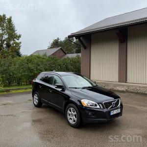 Melns Volvo XC60 2009 Jēkabpils, ar dzinēja tilpumu 2.40 L un nobraukumu 390 tūkst. km par 6350 €, foto  vietnē AUTOMOTO.COM.LV