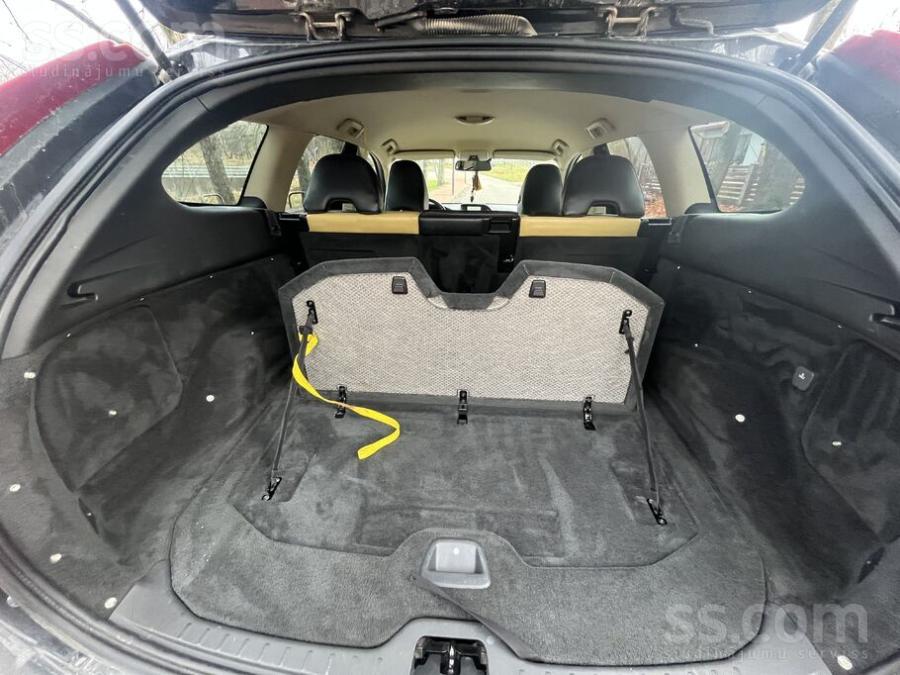 Melns Volvo XC60 2009 Bauska, ar dzinēja tilpumu 2.40 L un nobraukumu 290 tūkst. km par 6400 €, foto 7 vietnē AUTOMOTO.COM.LV