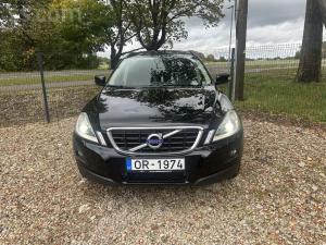 Melns Volvo XC60 2009 Cēsis, ar dzinēja tilpumu 2.40 L un nobraukumu 0 tūkst. km par 8400 €, foto 4 vietnē AUTOMOTO.COM.LV