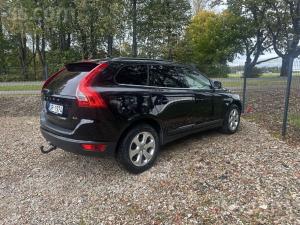 Melns Volvo XC60 2009 Cēsis, ar dzinēja tilpumu 2.40 L un nobraukumu 0 tūkst. km par 8400 €, foto 5 vietnē AUTOMOTO.COM.LV