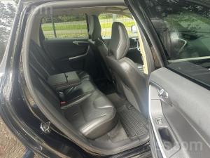 Melns Volvo XC60 2009 Cēsis, ar dzinēja tilpumu 2.40 L un nobraukumu 0 tūkst. km par 8400 €, foto 13 vietnē AUTOMOTO.COM.LV