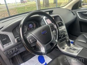 Melns Volvo XC60 2009 Cēsis, ar dzinēja tilpumu 2.40 L un nobraukumu 0 tūkst. km par 8400 €, foto 17 vietnē AUTOMOTO.COM.LV