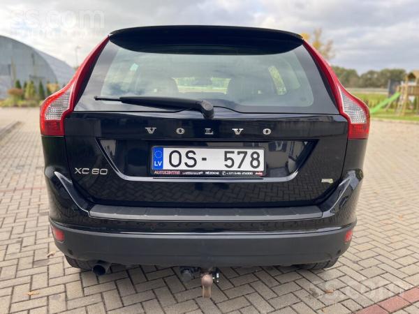 Melns Volvo XC60 2009 Rēzekne, ar dzinēja tilpumu 2.40 L un nobraukumu 309 tūkst. km par 7450 €, foto 6 vietnē AUTOMOTO.COM.LV