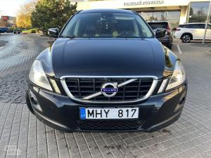 Black Volvo XC60 2009 in Vilnius, with an engine capacity of 2.40 L and mileage of 369 thousand km for 6450 €, photo 3 on AUTOMOTO.COM.LV