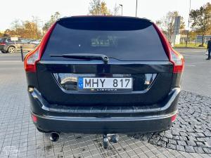 Black Volvo XC60 2009 in Vilnius, with an engine capacity of 2.40 L and mileage of 369 thousand km for 6450 €, photo 7 on AUTOMOTO.COM.LV