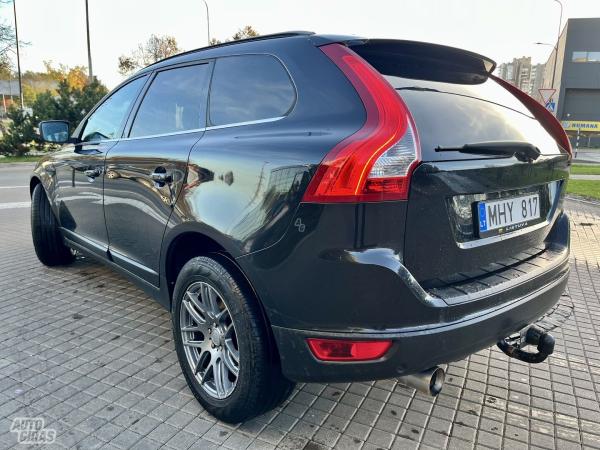 Volvo XC60 2009 Viļņa vietnē Melns Volvo XC60 2009 Viļņa, ar dzinēja tilpumu 2.40 L un nobraukumu 369 tūkst. km par 6450 €, foto 8 vietnē AUTOMOTO.COM.LV