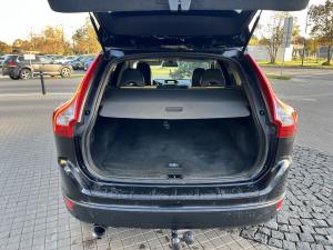 Black Volvo XC60 2009 in Vilnius, with an engine capacity of 2.40 L and mileage of 369 thousand km for 6450 €, photo 12 on AUTOMOTO.COM.LV