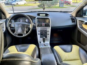 Black Volvo XC60 2009 in Vilnius, with an engine capacity of 2.40 L and mileage of 369 thousand km for 6450 €, photo 13 on AUTOMOTO.COM.LV