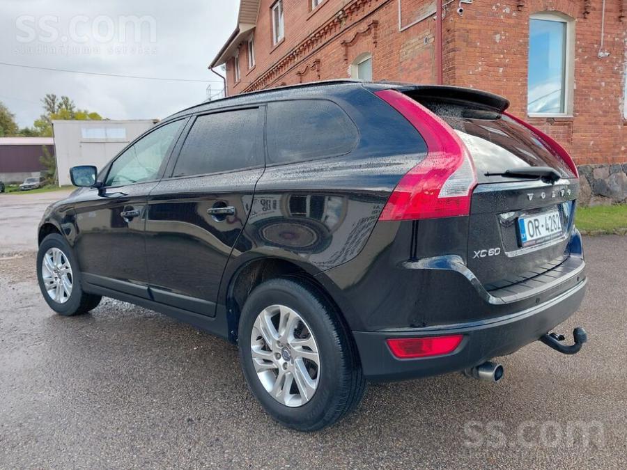 Melns Volvo XC60 2009 Rēzekne, ar dzinēja tilpumu 2.40 L un nobraukumu 0 tūkst. km par 6950 €, foto 5 vietnē AUTOMOTO.COM.LV