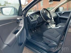 Melns Volvo XC60 2009 Rēzekne, ar dzinēja tilpumu 2.40 L un nobraukumu 0 tūkst. km par 6950 €, foto 6 vietnē AUTOMOTO.COM.LV