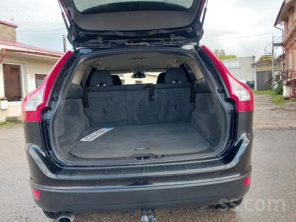 Melns Volvo XC60 2009 Rēzekne, ar dzinēja tilpumu 2.40 L un nobraukumu 0 tūkst. km par 6950 €, foto 8 vietnē AUTOMOTO.COM.LV