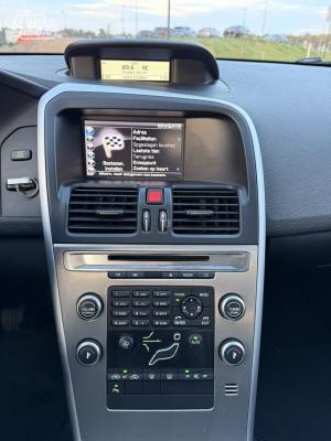 Melns Volvo XC60 2009 Viļņa, ar dzinēja tilpumu 2.40 L un nobraukumu 289 tūkst. km par 6350 €, foto 9 vietnē AUTOMOTO.COM.LV