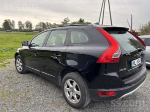 Melns Volvo XC60 2009 Bauska, ar dzinēja tilpumu 2.40 L un nobraukumu 430 tūkst. km par 4100 €, foto 3 vietnē AUTOMOTO.COM.LV