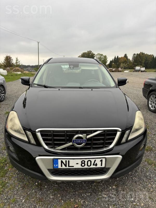 Melns Volvo XC60 2009 Bauska, ar dzinēja tilpumu 2.40 L un nobraukumu 430 tūkst. km par 4100 €, foto 5 vietnē AUTOMOTO.COM.LV