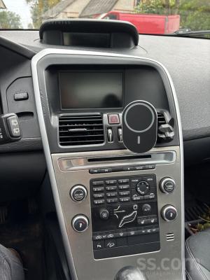 Melns Volvo XC60 2009 Bauska, ar dzinēja tilpumu 2.40 L un nobraukumu 430 tūkst. km par 4100 €, foto 10 vietnē AUTOMOTO.COM.LV
