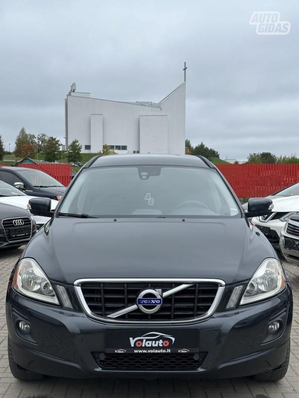 Melns Volvo XC60 2009 Pabradė, ar dzinēja tilpumu 2.40 L un nobraukumu 268 tūkst. km par 7950 €, foto 3 vietnē AUTOMOTO.COM.LV