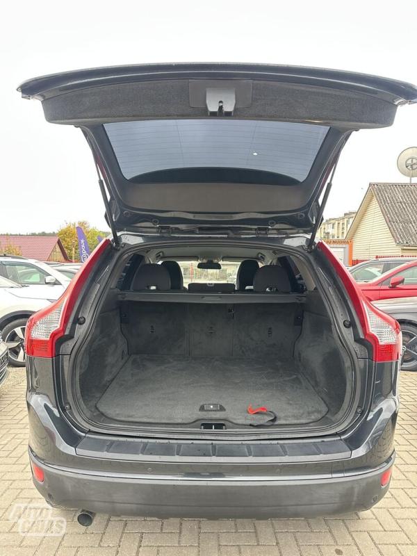 Melns Volvo XC60 2009 Pabradė, ar dzinēja tilpumu 2.40 L un nobraukumu 268 tūkst. km par 7950 €, foto 8 vietnē AUTOMOTO.COM.LV
