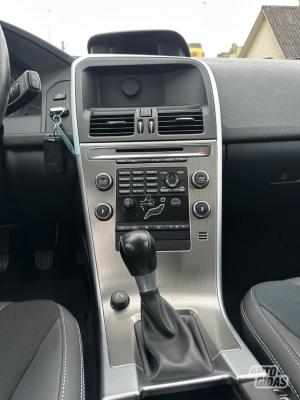 Melns Volvo XC60 2009 Pabradė, ar dzinēja tilpumu 2.40 L un nobraukumu 268 tūkst. km par 7950 €, foto 12 vietnē AUTOMOTO.COM.LV