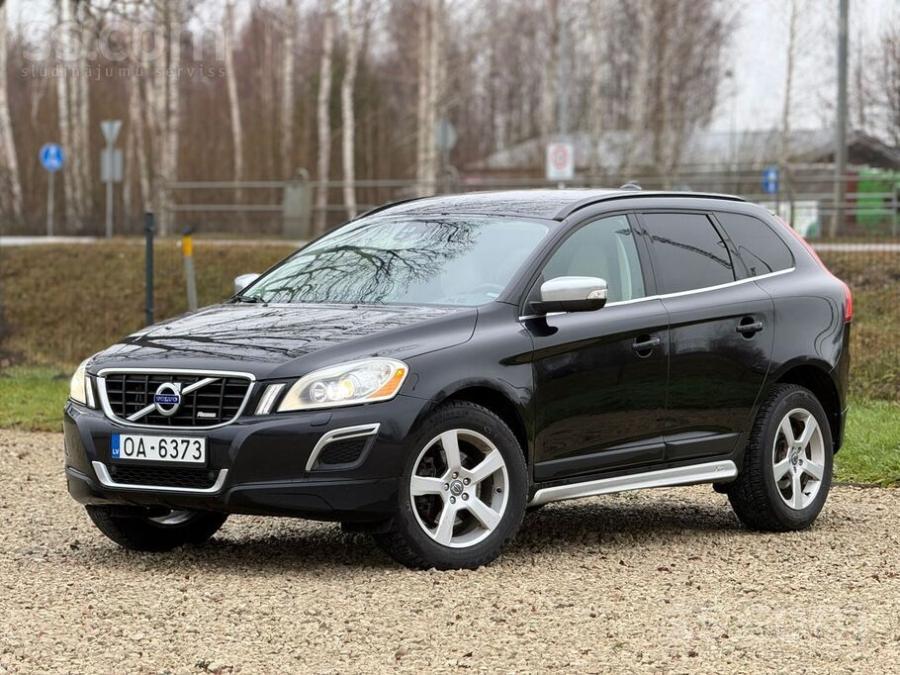 Melns Volvo XC60 2010 Jelgava, ar dzinēja tilpumu 2.40 L un nobraukumu 0 tūkst. km par 9400 €, foto 1 vietnē AUTOMOTO.COM.LV
