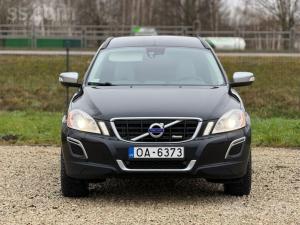 Melns Volvo XC60 2010 Jelgava, ar dzinēja tilpumu 2.40 L un nobraukumu 0 tūkst. km par 9400 €, foto 2 vietnē AUTOMOTO.COM.LV
