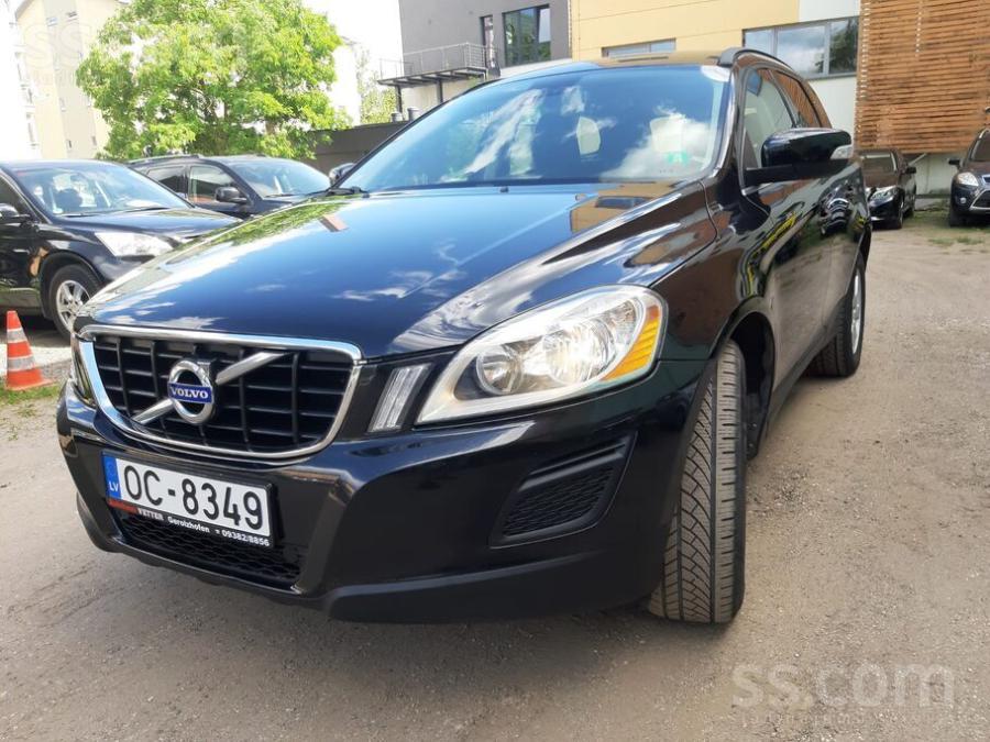 Black Volvo XC60 2010 in Daugavpils, with an engine capacity of 2.40 L and mileage of 0 thousand km for 9550 €, photo 2 on AUTOMOTO.COM.LV