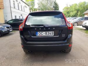 Black Volvo XC60 2010 in Daugavpils, with an engine capacity of 2.40 L and mileage of 0 thousand km for 9550 €, photo 7 on AUTOMOTO.COM.LV