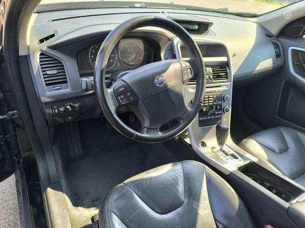Melns Volvo XC60 2010 Klaipėda, ar dzinēja tilpumu 3.19 L un nobraukumu 280 tūkst. km par 6499 €, foto 11 vietnē AUTOMOTO.COM.LV