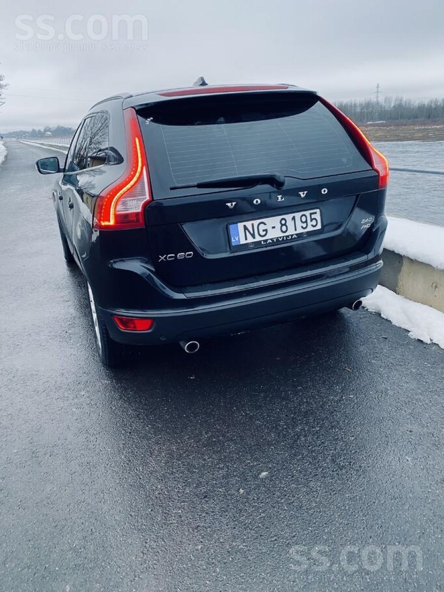 Melns Volvo XC60 2010 Jēkabpils, ar dzinēja tilpumu 2.40 L un nobraukumu 220 tūkst. km par 7300 €, foto 6 vietnē AUTOMOTO.COM.LV