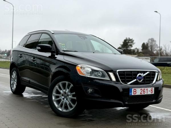 Melns Volvo XC60 2010 Rēzekne, ar dzinēja tilpumu 2.40 L un nobraukumu 269 tūkst. km par 8590 €, foto 3 vietnē AUTOMOTO.COM.LV