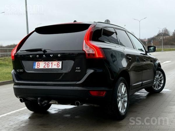 Melns Volvo XC60 2010 Rēzekne, ar dzinēja tilpumu 2.40 L un nobraukumu 269 tūkst. km par 8590 €, foto 5 vietnē AUTOMOTO.COM.LV