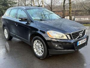 Black Volvo XC60 2010 in Taurage, with an engine capacity of 2.40 L and mileage of 313 thousand km for 6500 €, photo 3 on AUTOMOTO.COM.LV