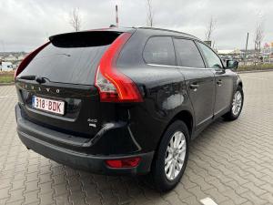 Black Volvo XC60 2010 in Vilnius, with an engine capacity of 2.40 L and mileage of 166 thousand km for 8700 €, photo 4 on AUTOMOTO.COM.LV