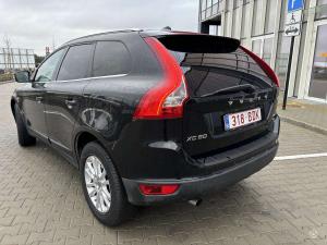 Black Volvo XC60 2010 in Vilnius, with an engine capacity of 2.40 L and mileage of 166 thousand km for 8700 €, photo 6 on AUTOMOTO.COM.LV