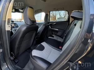 Melns Volvo XC60 2010 Rīga, ar dzinēja tilpumu 2.00 L un nobraukumu 0 tūkst. km par 6990 €, foto 11 vietnē AUTOMOTO.COM.LV