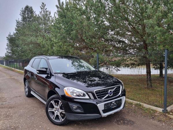 Black Volvo XC60 2010 in Kaunas, with an engine capacity of 2.40 L and mileage of 241 thousand km for 7390 €, photo 6 on AUTOMOTO.COM.LV