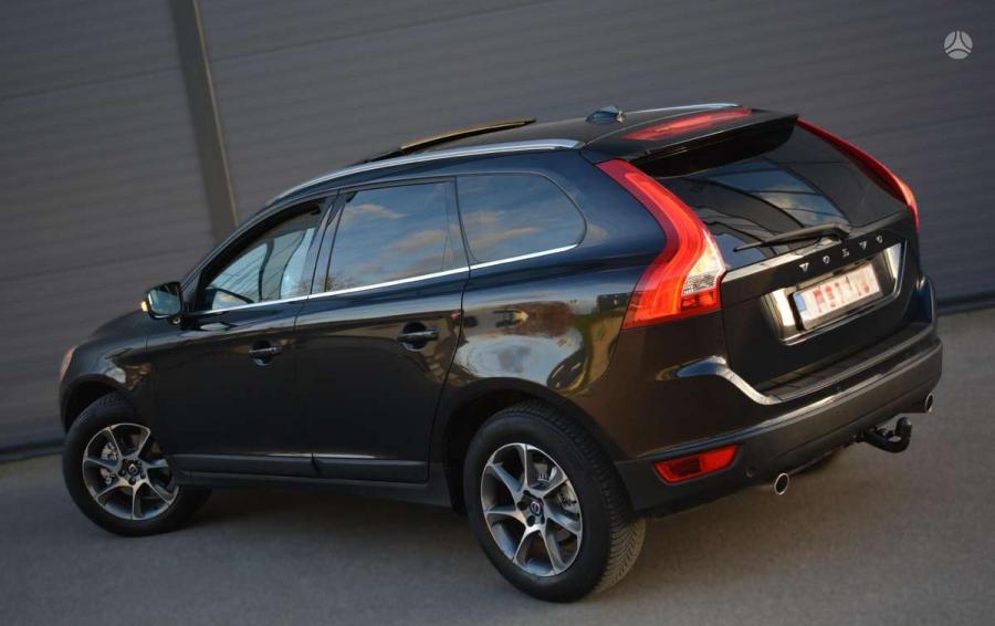 Melns Volvo XC60 2010 Klaipėda, ar dzinēja tilpumu 2.40 L un nobraukumu 320 tūkst. km par 8450 €, foto 29 vietnē AUTOMOTO.COM.LV