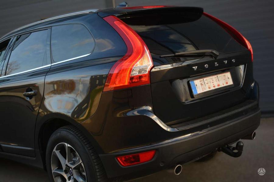 Melns Volvo XC60 2010 Klaipėda, ar dzinēja tilpumu 2.40 L un nobraukumu 320 tūkst. km par 8450 €, foto 31 vietnē AUTOMOTO.COM.LV
