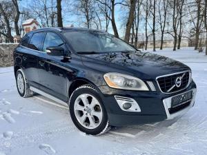 Melns Volvo XC60 2010 Viļņa, ar dzinēja tilpumu 2.40 L un nobraukumu 290 tūkst. km par 7000 €, foto  vietnē AUTOMOTO.COM.LV