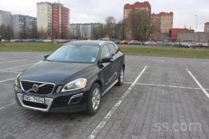 Melns Volvo XC60 2010 Rīga, ar dzinēja tilpumu 2.40 L un nobraukumu 284 tūkst. km par 9000 €, foto 4 vietnē AUTOMOTO.COM.LV