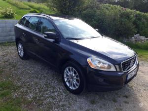 Melns Volvo XC60 2010 Viļņa, ar dzinēja tilpumu 2.40 L un nobraukumu 302 tūkst. km par 7500 €, foto 3 vietnē AUTOMOTO.COM.LV